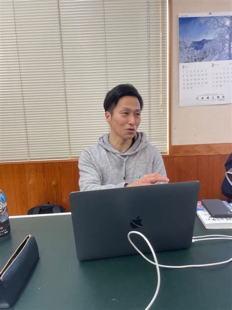 比企起業大学大学院 第6期「ゼミ（5）磨き合い会」を開講しました。 比企起業大学