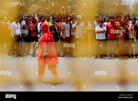 Residents Are Watching The Demolition Of Illegal Construction In The