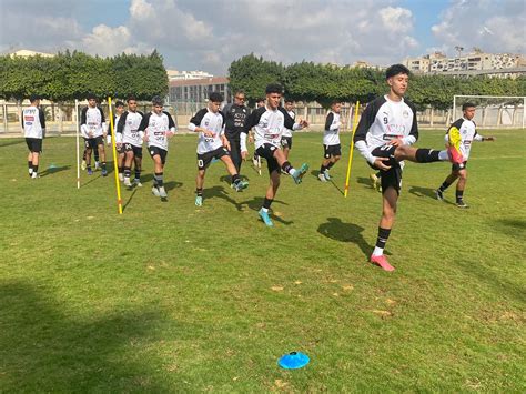 منتخب الشباب يواصل تدريباته باستاد القاهرة وتعليمات متواصلة للاعبين