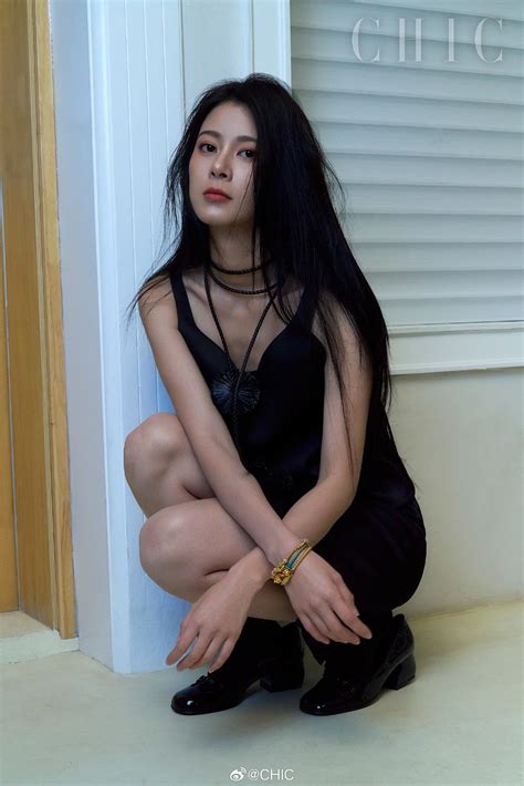 China Entertainment News Zhao Zhaoyi Covers Fashion Magazine