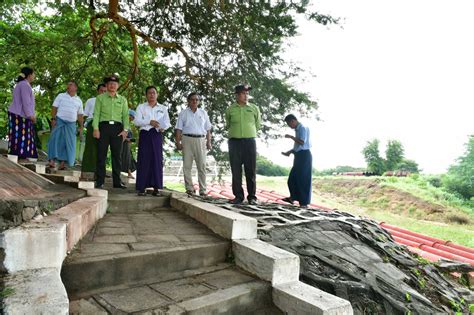 ညောင်ဦးခရိုင်မြို့နယ်စီမံအုပ်ချုပ်ရေးအဖွဲ့တာဝန်ရှိသူများ မြစ်ရေတင်ဖြင့