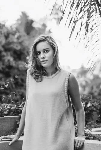 Brie Larson Poster 640034 Online Best Prices