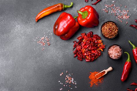 말린 파프리카 조각 다양한 요리를위한 분말 향신료 준비 0명에 대한 스톡 사진 및 기타 이미지 0명 가루로 빻은 개체 그룹 Istock