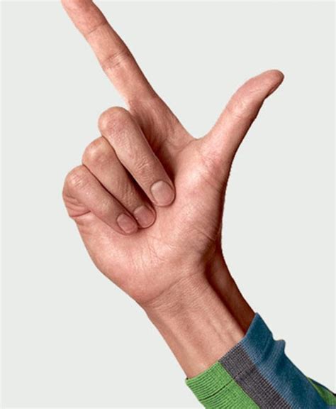 Ответы Mail Что означает жест указательного пальца вверх в сторону в Турции