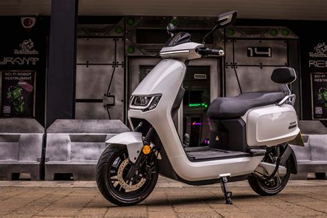 ElectricDrives Sunra Bringing Electric Scooters Ideal For Around Town