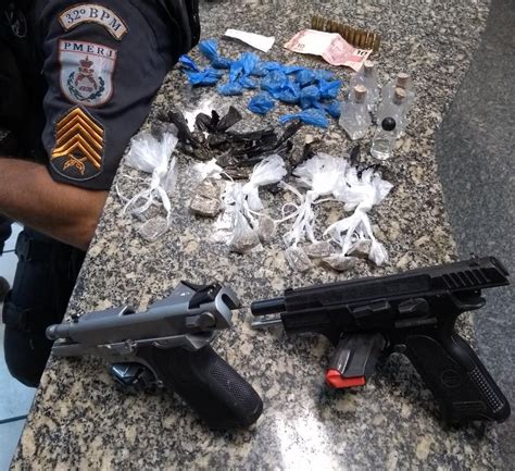 Dois Homens São Baleados Durante Troca De Tiros Com A Pm Em Comunidade