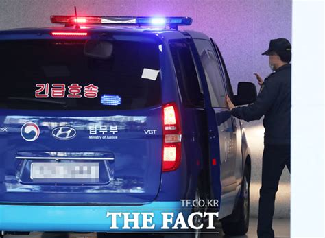 Tf사진관 이춘재 법정서 화성 연쇄살인사건 진범이 내가 맞다 증언 포토 기사 더팩트