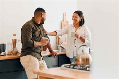 7 Small Healthy Relationship Habits You Must Do Daily