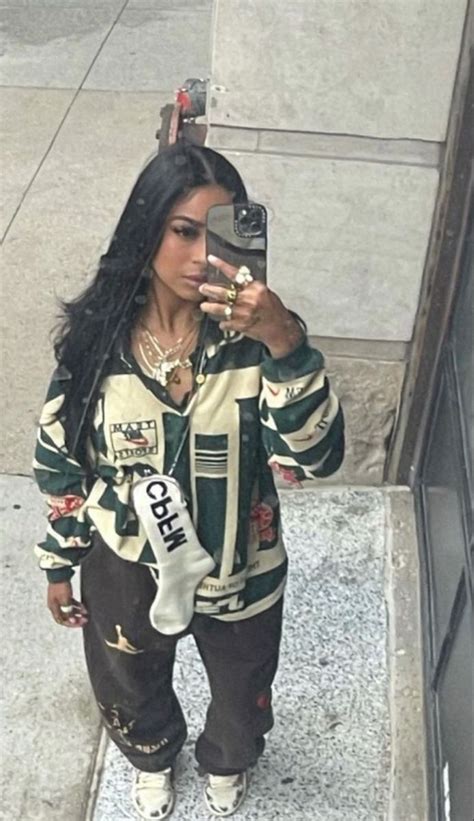 Pin By ♡ On Fits Streetwear Fashion Women Streetwear Outfit