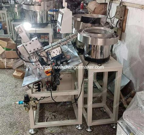 Automatic Hanger Metal Clip Rubber Mat Assembling Machine Wire Hanger