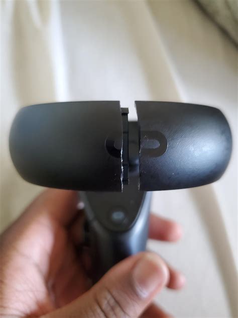 Has Anyone Snapped The Ring On Their Touch Controller S Is This