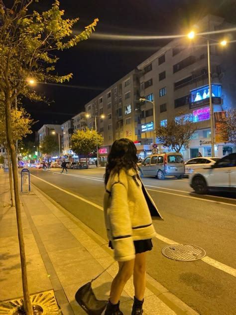 Fake Kiz Foto