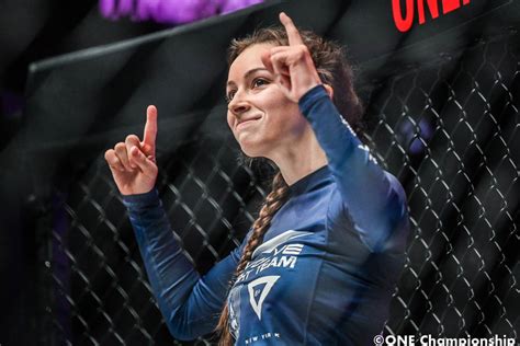 The List 3 Reasons Why Danielle Kelly Might Be The Most Exciting