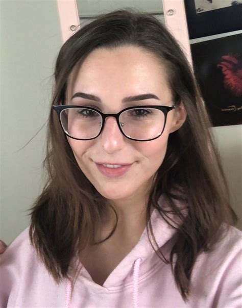 240 Best Nerdy Girls Images On Pholder Sfw Next Door Girls Starterpacks And Amihot