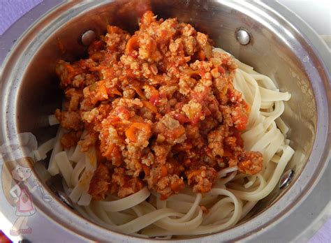 Лапша с мясным фаршем и томатами (рецепт с пошаговым фото)