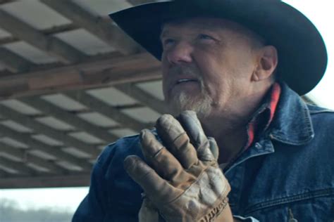 Trace Adkins Reflects In Watered Down Video