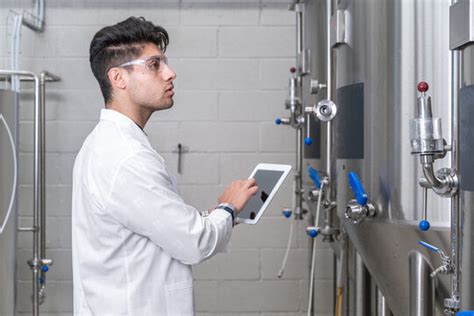 Packaging Machine Operator Images Browse Stock Photos Vectors