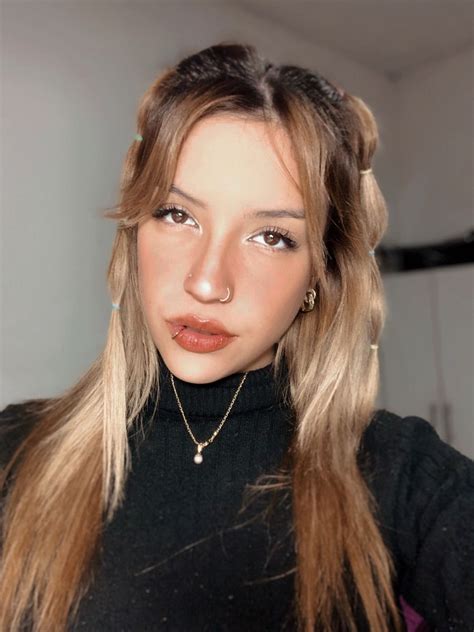 Aylén Rivero Aylenrrivero • Fotos Y Videos De Instagram Fotos Videos Foto Instagram