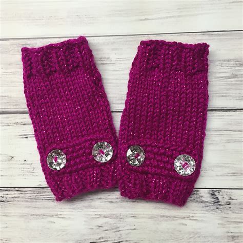 Ravelry Quick Girls Fingerless Gloves Pattern By Flowergirlknits Designs