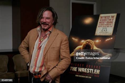 Mickey Rourke Actor Fotos Photos And Premium High Res Pictures Getty Images