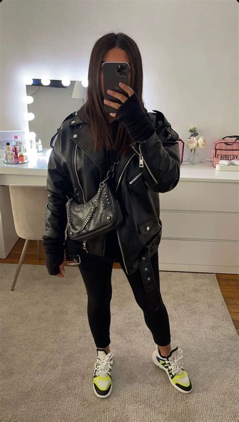 Épinglé Par Iness💗💗 Sur Zara Drip 💧 Tenues Mode Mode Zara Mode Hipster