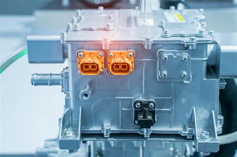 에코 자동차 엔진 자동차 부품 개념의 전기 시스템에 설치된 배터리 및 전선 개념에 대한 스톡 사진 및 기타 이미지 개념 개념과 주제 교통수단 Istock