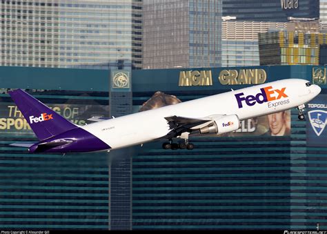 N158fe Fedex Express Boeing 767 3s2f Photo By Alexander Gill Id