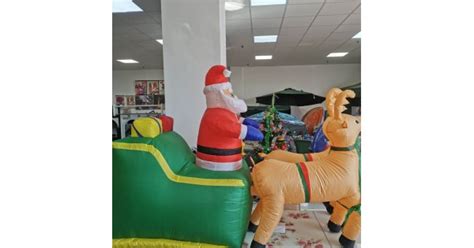 Дядо Коледа с елени и шейна на топ цена — Онтайм