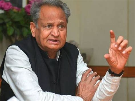 कांग्रेस अध्यक्ष के साथ राजस्थान Cm भी बने रहेंगे अशोक गहलोत विधायक दल