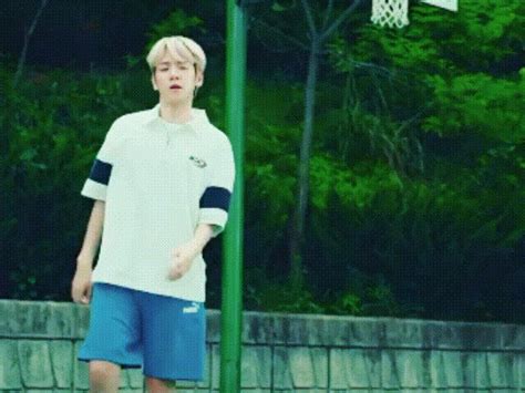 baekhyun 인어요정 XIUMIN chen jongdae XIUMIN 시우민 exo minseok exo