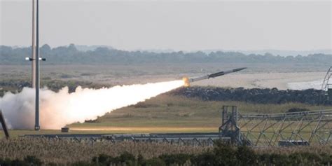 Το πολεμικό ναυτικό των ΗΠΑ εκτόξευσε τον πρώτο υπερηχητικό πύραυλο Coyote [vid] Onalert