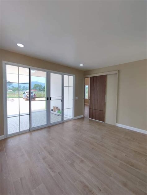 แบบบ้านนอร์ดิก มีดาดฟ้าที่กำลังนิยม พื้นที่ใช้สอย 85 ตรม ราคา 540 000 บาท รักบ้าน