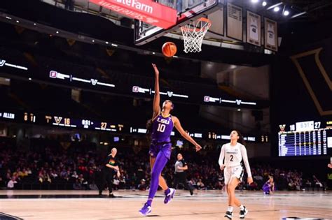 Win No 26 For Lady Tigers Locks Up Second Place In The Sec Death