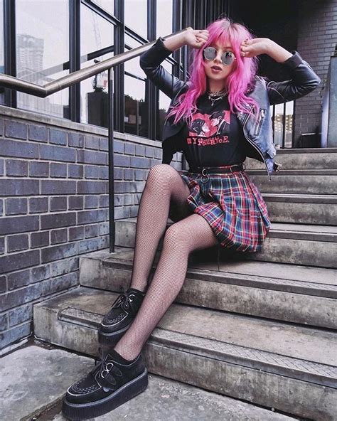 Follow Altgirl Alternative Style Grunge Style Gothic Style Grunge Girl