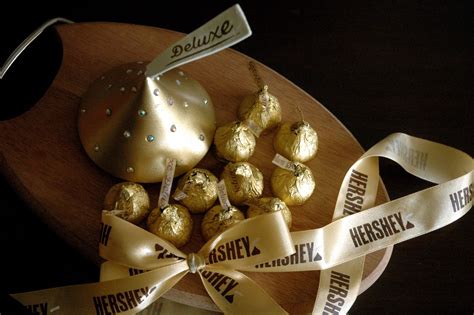 Dude For Food Sayitwithabigkiss Hersheys Kisses Deluxe