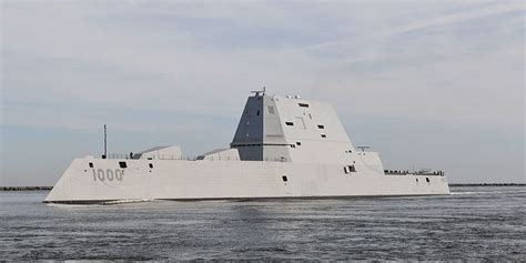 Inside The Stealth Destroyer Uss Zumwalt The Warship That Runs On Linux