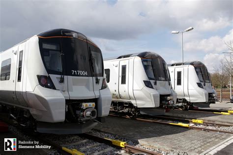 [uk] Halfway There Gtr Class 717 For Great Northern Getting Closer To
