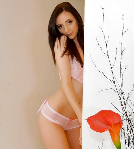 La Noir Model Profile