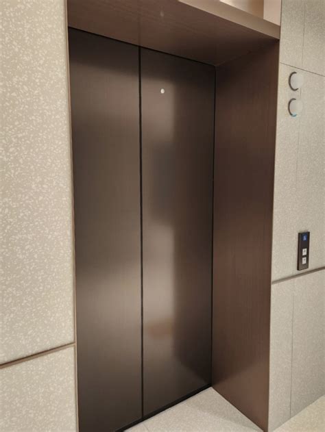 Ne Steel 나인트리 로카우스 서울 용산 엘리베이터 적용사례 주제이에스금속디자인
