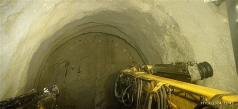 Description Of Lithologies With Intrinsic Particularities Of Tunnel