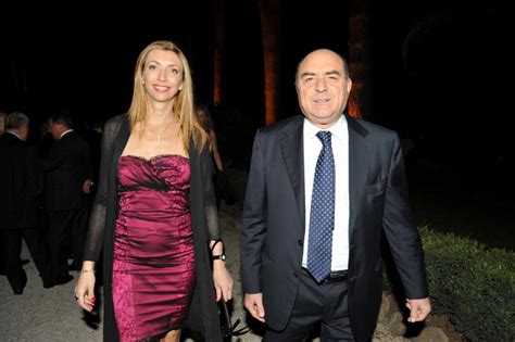 Giuseppe Pecoraro Il Prefetto Di Roma Che Difende I Poliziotti In