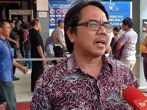 Ini Sikap Ade Armando Soal Pengakuan Angelina Sondakh Tagar