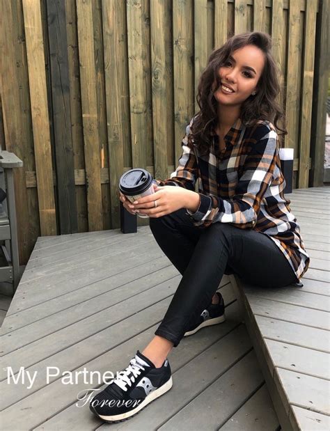 Meet Russian Woman Alina From Almaty Kazakhstan