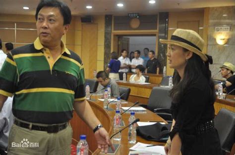 池华琼出席首届演员委员会年度大会性感图片图集 万佳直播吧