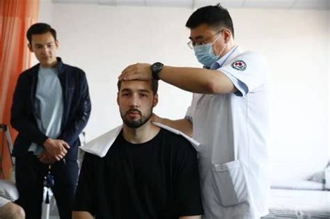 一带一路国际学生体验中医药文化 山东科技大学新闻网