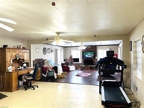 110 Jessica Ln Follansbee Wv 26037 Specialty For Sale Loopnet
