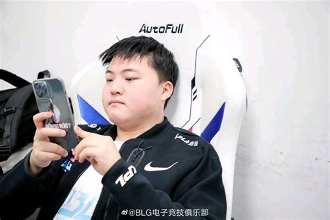 Blg对战tt战队，uzi继续替补doggo首发出战 哔哩哔哩