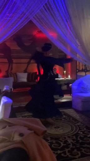 Pin De Tainaroosa Em Bellydance V Deo Movimentos De Dan A Dan A Musica
