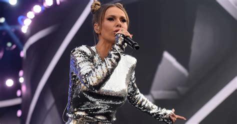 Koncert Polska w sercu Rodowicz cała na biało Doda w kombinezonie
