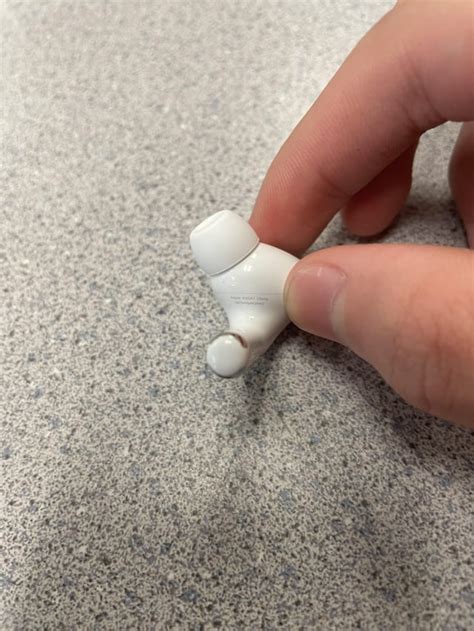 Is This Normal The Serial Numbers On The Airpod Doesnt Come Up On